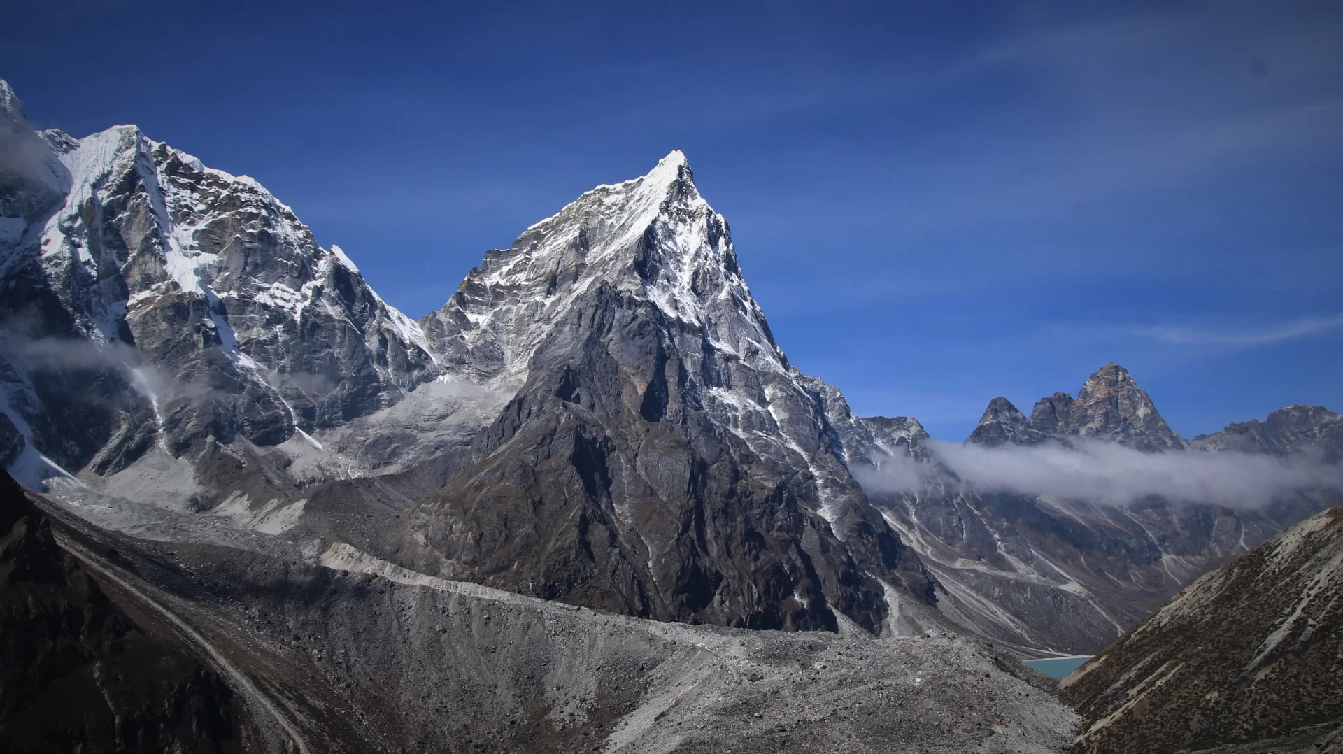 The Everest Three Passes Trek a High-Altitude Adventure